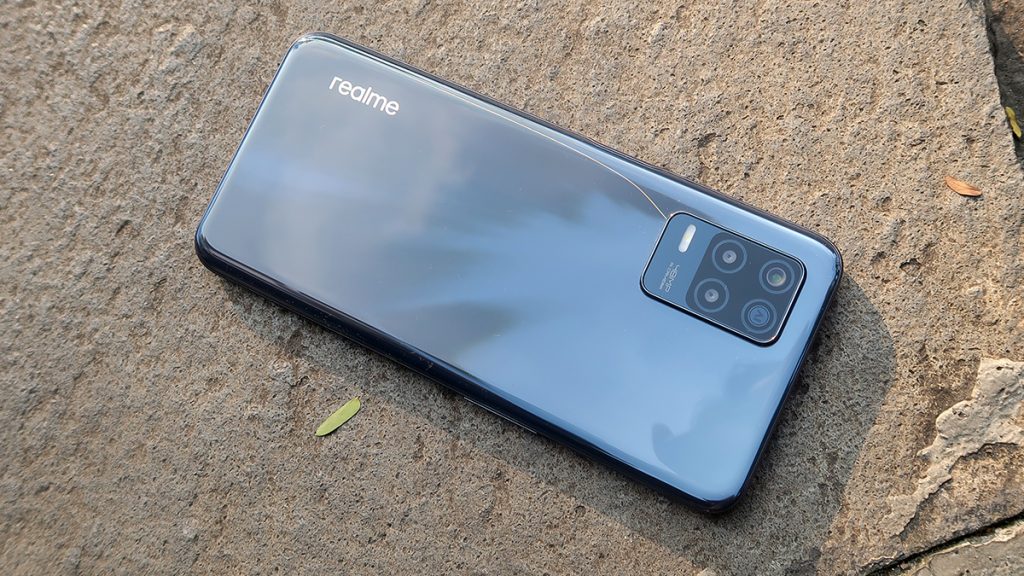 Review realme 8 5G : Tawarkan Dimensity 700 5G dengan Dual 5G Stand By ...